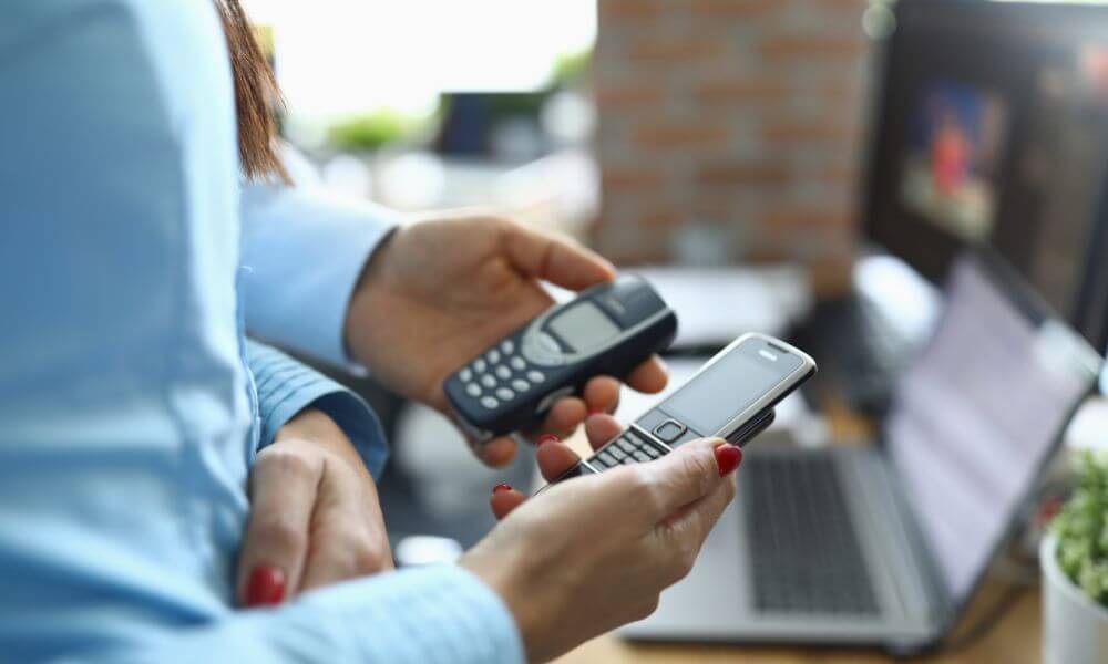 What Does CM Mean In Texting Explained Foreign Lingo