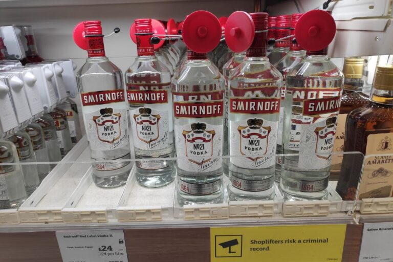 British Slang For Alcohol (Explained!) - Foreign Lingo