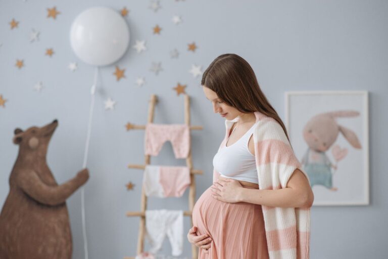British Slang For Pregnant (10 Examples!) - Foreign Lingo