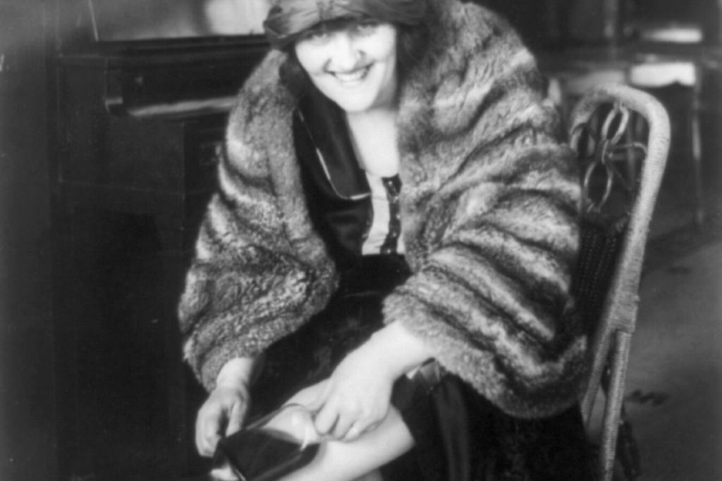 1920s Slang For Alcohol (10 Examples!) - Foreign Lingo